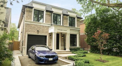 Campaign of the Week: BMW puts cars in luxury show homes | Contagious